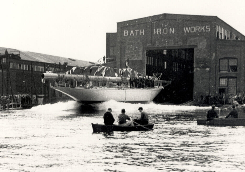 The Racing Sloop Ranger - Bath Iron Works